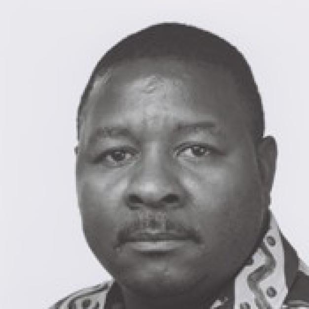 Titus Moetsabi - Zimbabwe - Poetry International