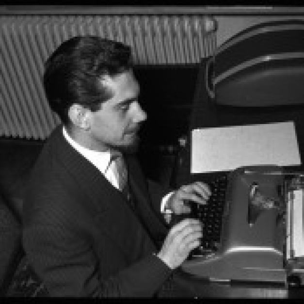 Eduardo Cote Lamus - Colombia - Poetry International