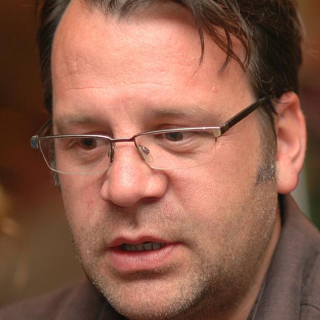 Paul Perry - Ierland - Poetry International