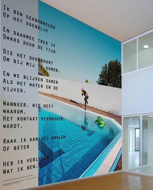 Fotografie en poëzie op de muur - Poetry International